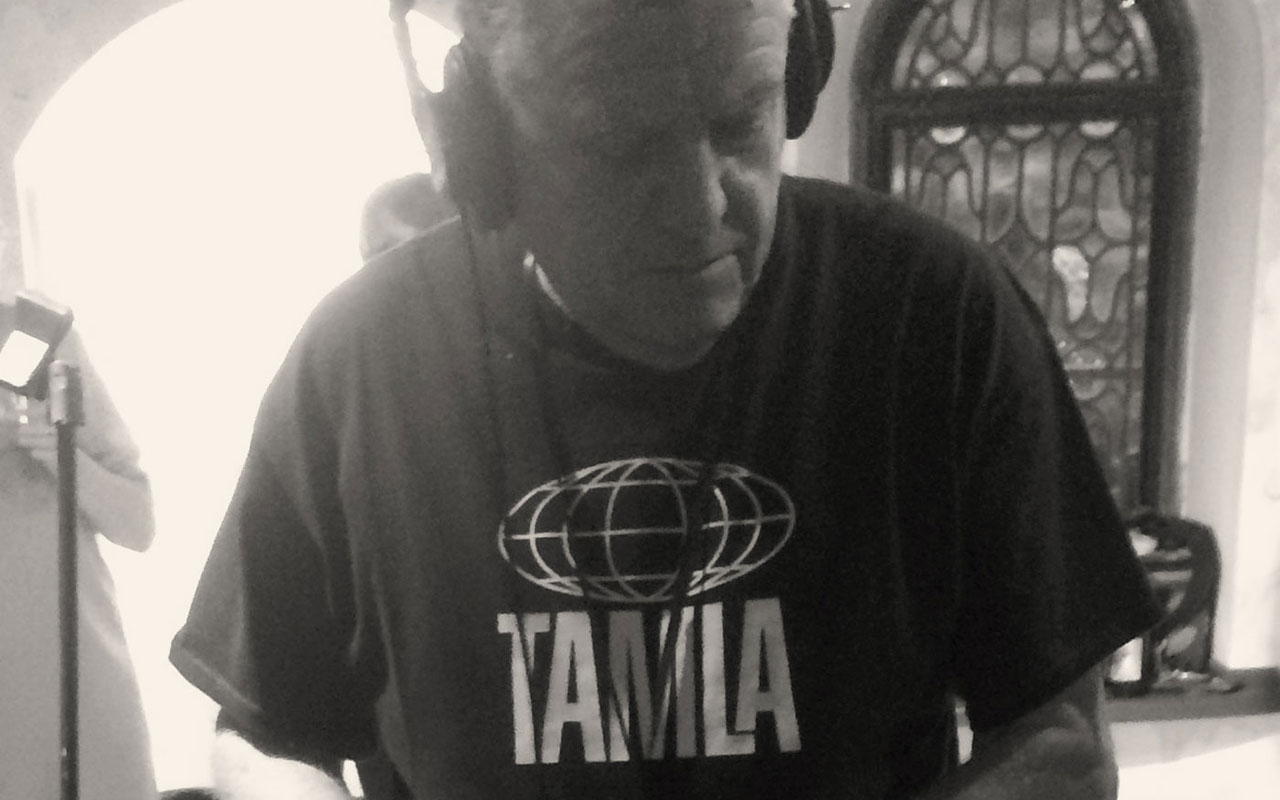 Neil Rushton - Totally Wired Radio