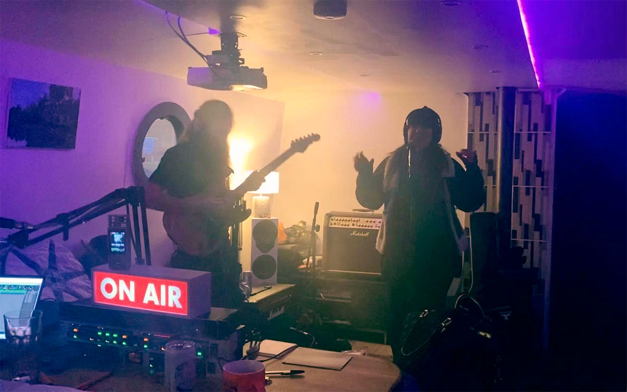 The Mojo Show - Totally Wired Radio